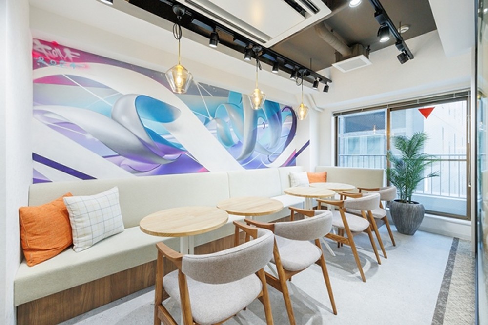 人気アーティストの壁画アートが光る！神保町のメゾネットタイプのセットアップオフィス - Value Office バリューオフィス